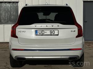 Balts Volvo XC90 2021 Rīga, ar dzinēja tilpumu 2.00 L un nobraukumu 114 tūkst. km par 35700 €, foto 34 vietnē AUTOMOTO.COM.LV