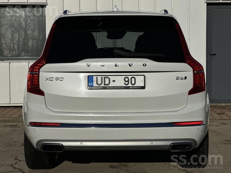 Balts Volvo XC90 2021 Rīga, ar dzinēja tilpumu 2.00 L un nobraukumu 114 tūkst. km par 35700 €, foto 34 vietnē AUTOMOTO.COM.LV