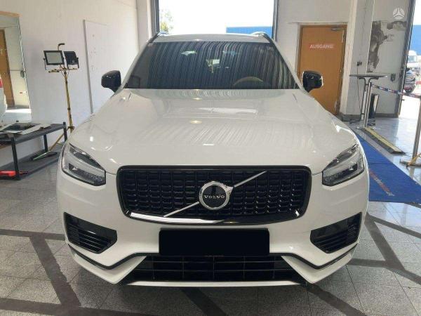 Volvo XC90 2021 in Vilnius on AUTOMOTO.COM.LV White Volvo XC90 2021 in Vilnius, with an engine capacity of 1.97 L and mileage of 174 thousand km for 33400 €, photo 3 on AUTOMOTO.COM.LV