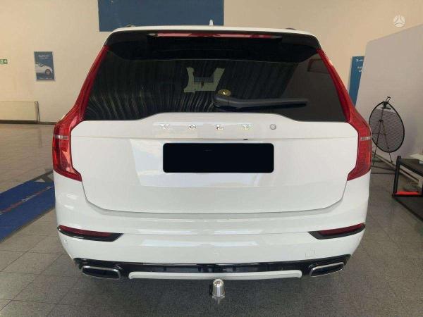 Volvo XC90 2021 in Vilnius on AUTOMOTO.COM.LV White Volvo XC90 2021 in Vilnius, with an engine capacity of 1.97 L and mileage of 174 thousand km for 33400 €, photo 6 on AUTOMOTO.COM.LV