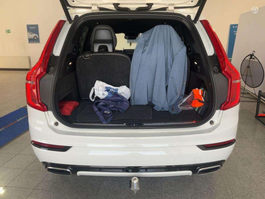 White Volvo XC90 2021 in Vilnius, with an engine capacity of 1.97 L and mileage of 174 thousand km for 33400 €, photo 12 on AUTOMOTO.COM.LV