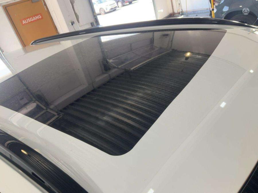 White Volvo XC90 2021 in Vilnius, with an engine capacity of 1.97 L and mileage of 174 thousand km for 33400 €, photo 14 on AUTOMOTO.COM.LV