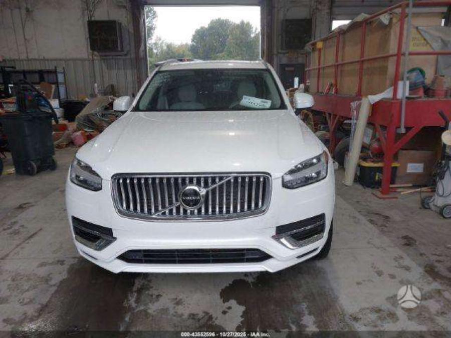 Balts Volvo XC90 2022 Klaipėda, ar dzinēja tilpumu 1.97 L un nobraukumu 64 tūkst. km par 16000 €, foto 12 vietnē AUTOMOTO.COM.LV