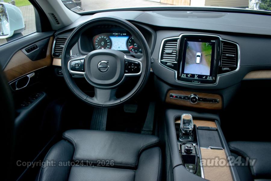 Balts Volvo XC90 2022 Tallina, ar dzinēja tilpumu 2.00 L un nobraukumu 100 tūkst. km par 50990 €, foto 4 vietnē AUTOMOTO.COM.LV
