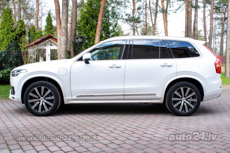 Balts Volvo XC90 2022 Tallina, ar dzinēja tilpumu 2.00 L un nobraukumu 100 tūkst. km par 50990 €, foto 7 vietnē AUTOMOTO.COM.LV
