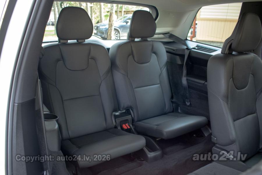 Balts Volvo XC90 2022 Tallina, ar dzinēja tilpumu 2.00 L un nobraukumu 100 tūkst. km par 50990 €, foto 12 vietnē AUTOMOTO.COM.LV