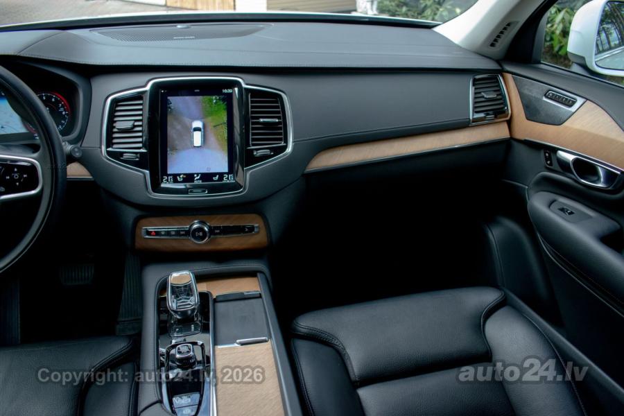 Balts Volvo XC90 2022 Tallina, ar dzinēja tilpumu 2.00 L un nobraukumu 100 tūkst. km par 50990 €, foto 13 vietnē AUTOMOTO.COM.LV