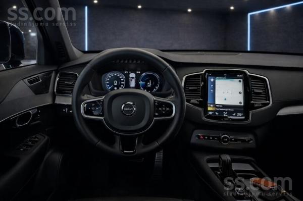 Balts Volvo XC90 2022 Rīga, ar dzinēja tilpumu 2.00 L un nobraukumu 82 tūkst. km par 46500 €, foto 3 vietnē AUTOMOTO.COM.LV