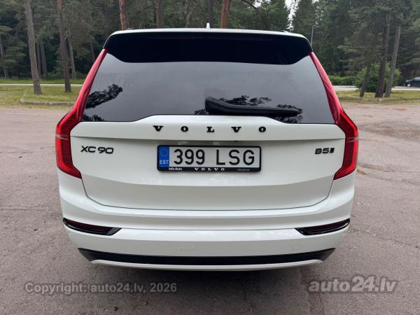 Balts Volvo XC90 2022 Tallina, ar dzinēja tilpumu 2.00 L un nobraukumu 74 tūkst. km par 49900 €, foto 6 vietnē AUTOMOTO.COM.LV