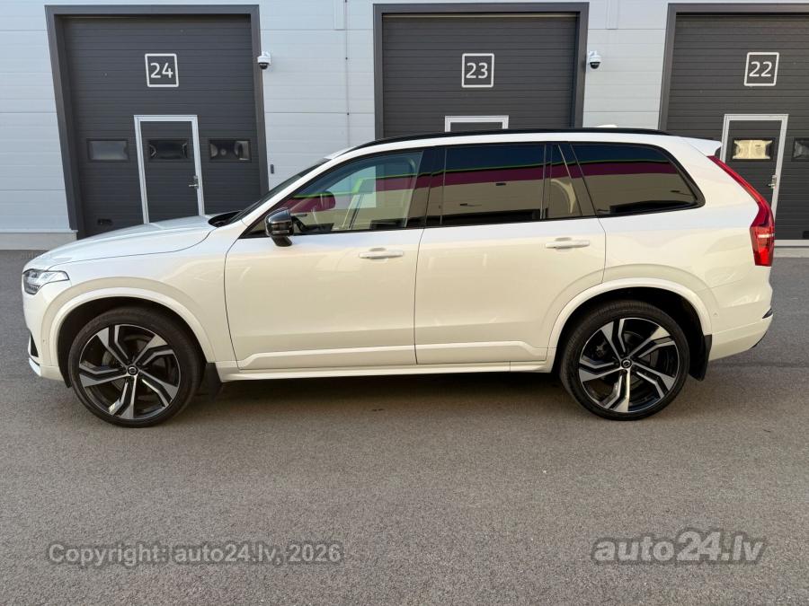 Balts Volvo XC90 2022 Tallina, ar dzinēja tilpumu 2.00 L un nobraukumu 79 tūkst. km par 48900 €, foto 8 vietnē AUTOMOTO.COM.LV