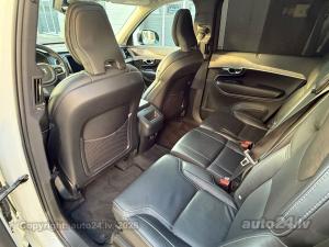 Balts Volvo XC90 2022 Tallina, ar dzinēja tilpumu 2.00 L un nobraukumu 79 tūkst. km par 48900 €, foto 17 vietnē AUTOMOTO.COM.LV