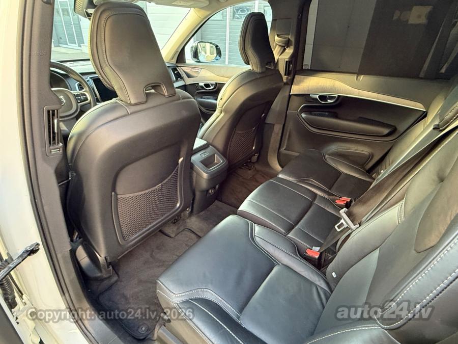 Balts Volvo XC90 2022 Tallina, ar dzinēja tilpumu 2.00 L un nobraukumu 79 tūkst. km par 48900 €, foto 17 vietnē AUTOMOTO.COM.LV