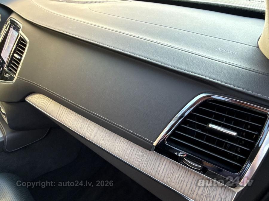 Balts Volvo XC90 2022 Tallina, ar dzinēja tilpumu 2.00 L un nobraukumu 79 tūkst. km par 48900 €, foto 19 vietnē AUTOMOTO.COM.LV
