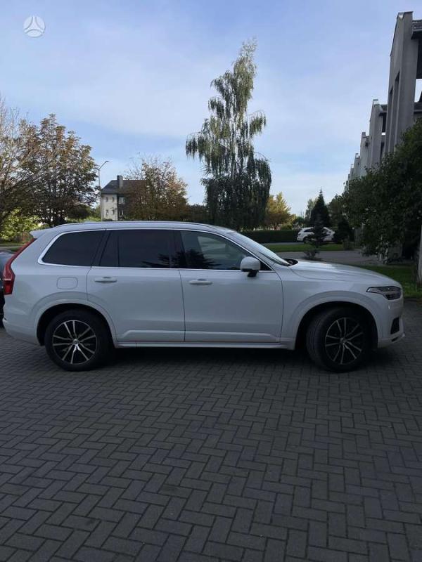 White Volvo XC90 2022 in Kaunas, with an engine capacity of 1.97 L and mileage of 182 thousand km for 33000 €, photo 6 on AUTOMOTO.COM.LV