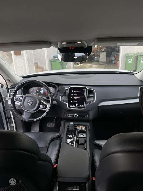 White Volvo XC90 2022 in Kaunas, with an engine capacity of 1.97 L and mileage of 182 thousand km for 33000 €, photo 9 on AUTOMOTO.COM.LV