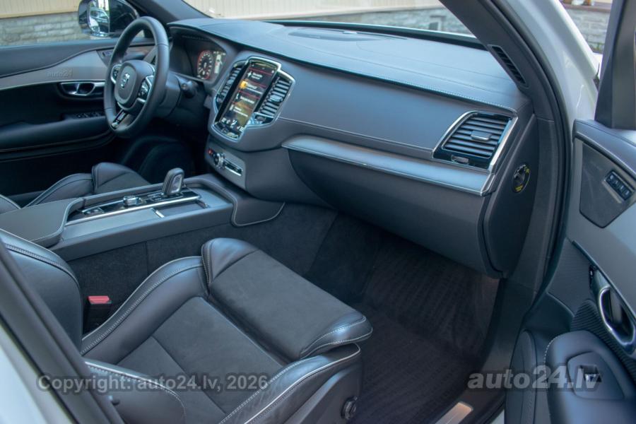 Balts Volvo XC90 2022 Tallina, ar dzinēja tilpumu 2.00 L un nobraukumu 47 tūkst. km par 53900 €, foto 10 vietnē AUTOMOTO.COM.LV