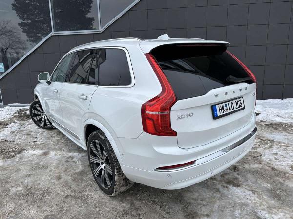 Balts Volvo XC90 2023 Klaipėda, ar dzinēja tilpumu 1.97 L un nobraukumu 22 tūkst. km par 48999 €, foto 5 vietnē AUTOMOTO.COM.LV
