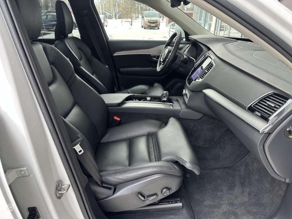 Balts Volvo XC90 2023 Klaipėda, ar dzinēja tilpumu 1.97 L un nobraukumu 22 tūkst. km par 48999 €, foto 9 vietnē AUTOMOTO.COM.LV