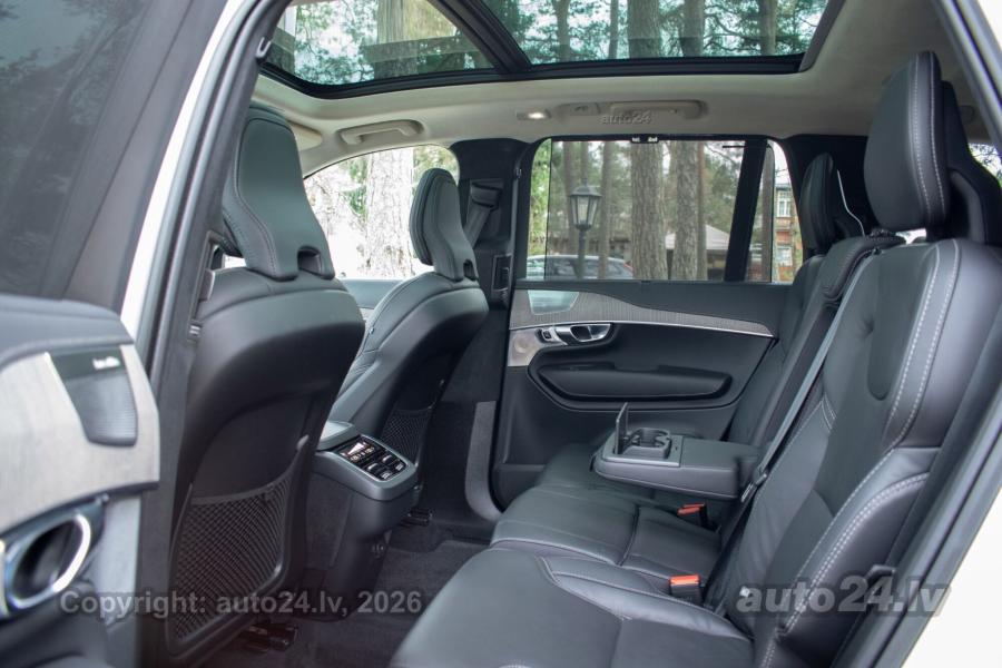 Balts Volvo XC90 2023 Tallina, ar dzinēja tilpumu 2.00 L un nobraukumu 31 tūkst. km par 66990 €, foto 5 vietnē AUTOMOTO.COM.LV