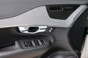 Balts Volvo XC90 2023 Tallina, ar dzinēja tilpumu 2.00 L un nobraukumu 87 tūkst. km par 44990 €, foto 26 vietnē AUTOMOTO.COM.LV