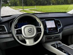 Белый Вольво ХС90 2023 в Каунас, объемом двигателя 1.97 л и пробегом 70 тыс. км за 45500 €, фото 7 на AUTOMOTO.COM.LV