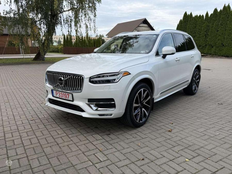 Balts Volvo XC90 2023 Šakiai, ar dzinēja tilpumu 1.97 L un nobraukumu 19 tūkst. km par 40800 €, foto 3 vietnē AUTOMOTO.COM.LV