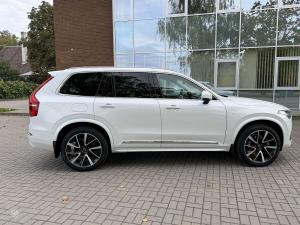 Balts Volvo XC90 2023 Šakiai, ar dzinēja tilpumu 1.97 L un nobraukumu 19 tūkst. km par 40800 €, foto 11 vietnē AUTOMOTO.COM.LV