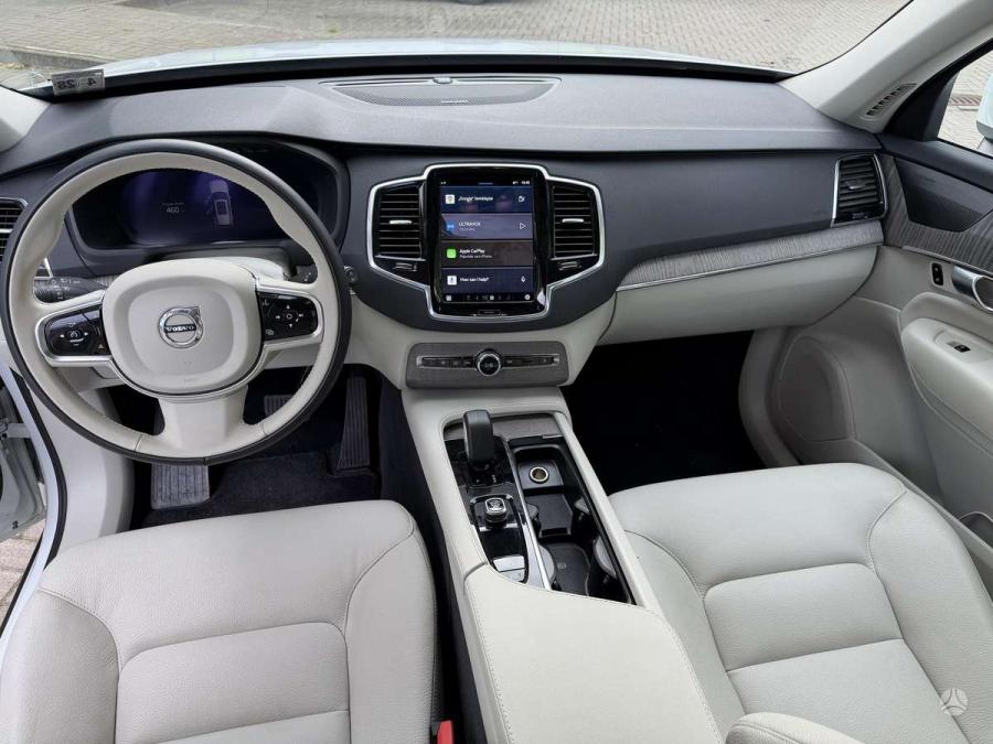 Balts Volvo XC90 2023 Šakiai, ar dzinēja tilpumu 1.97 L un nobraukumu 19 tūkst. km par 40800 €, foto 19 vietnē AUTOMOTO.COM.LV
