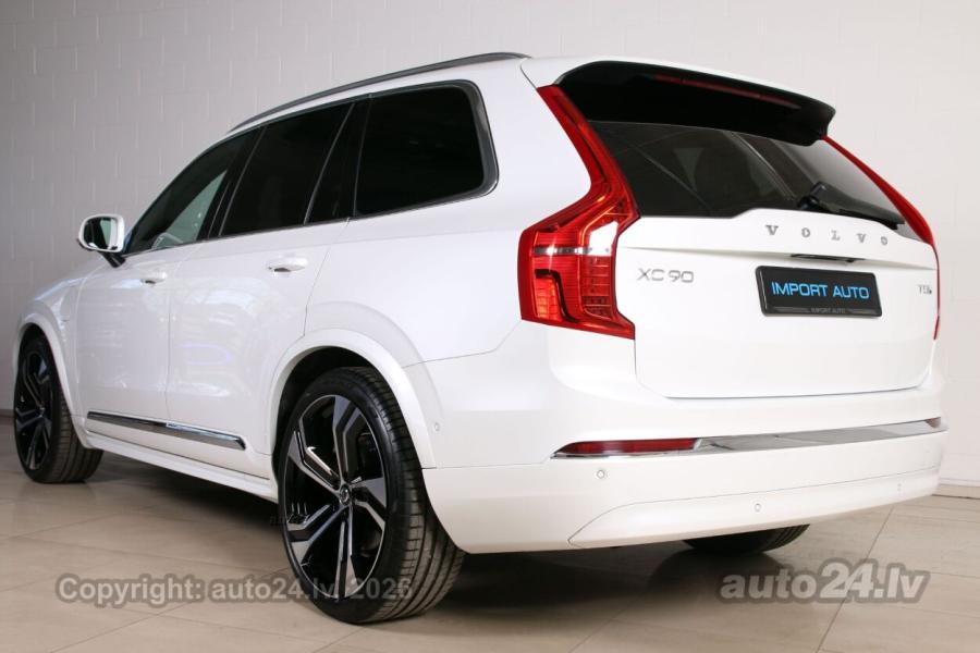 Balts Volvo XC90 2024 Tallina, ar dzinēja tilpumu 2.00 L un nobraukumu 21 tūkst. km par 72990 €, foto 5 vietnē AUTOMOTO.COM.LV