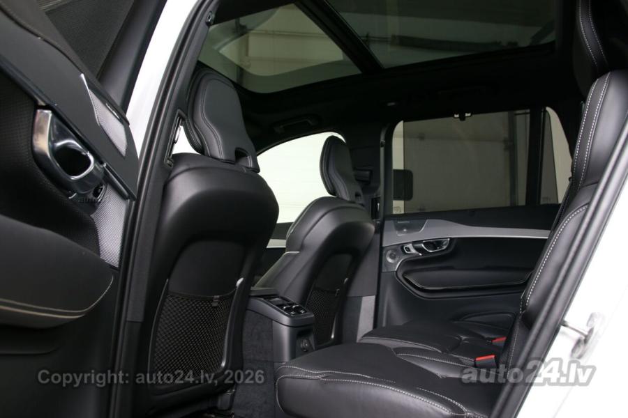 Balts Volvo XC90 2024 Tallina, ar dzinēja tilpumu 2.00 L un nobraukumu 21 tūkst. km par 72990 €, foto 12 vietnē AUTOMOTO.COM.LV