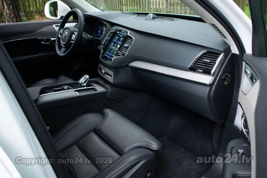 White Volvo XC90 2024 in Tallinn, with an engine capacity of 2.00 L and mileage of 27 thousand km for 69900 €, photo 10 on AUTOMOTO.COM.LV