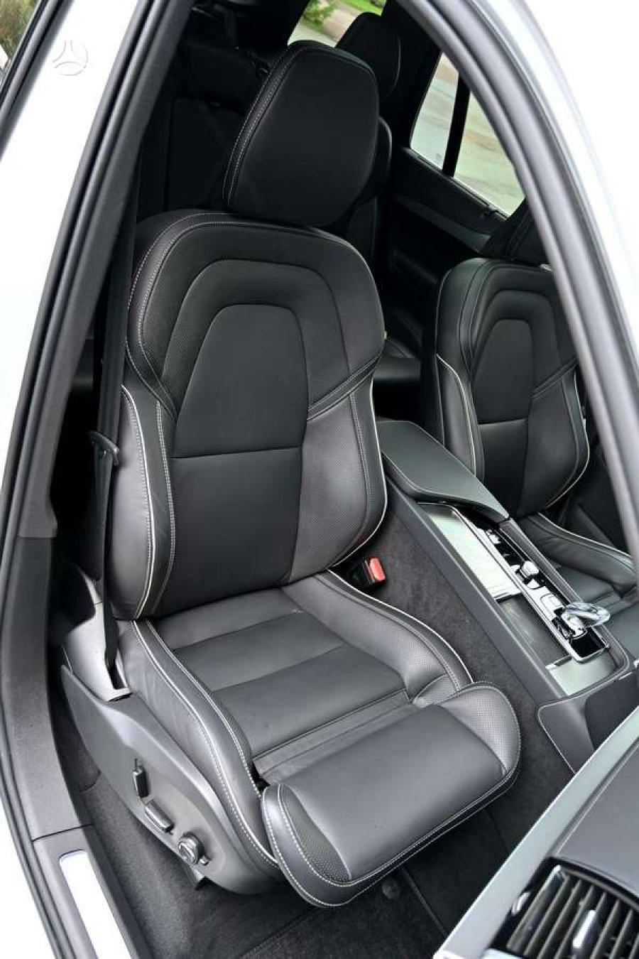 White Volvo XC90 2024 in Tallinn, with an engine capacity of 1.97 L and mileage of 26 thousand km for 61990 €, photo 11 on AUTOMOTO.COM.LV