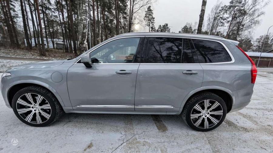 Balts Volvo XC90 2024 Rīga, ar dzinēja tilpumu 1.97 L un nobraukumu 45 tūkst. km par 57000 €, foto 5 vietnē AUTOMOTO.COM.LV