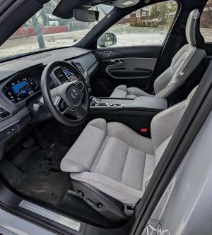 Balts Volvo XC90 2024 Rīga, ar dzinēja tilpumu 1.97 L un nobraukumu 45 tūkst. km par 57000 €, foto 9 vietnē AUTOMOTO.COM.LV