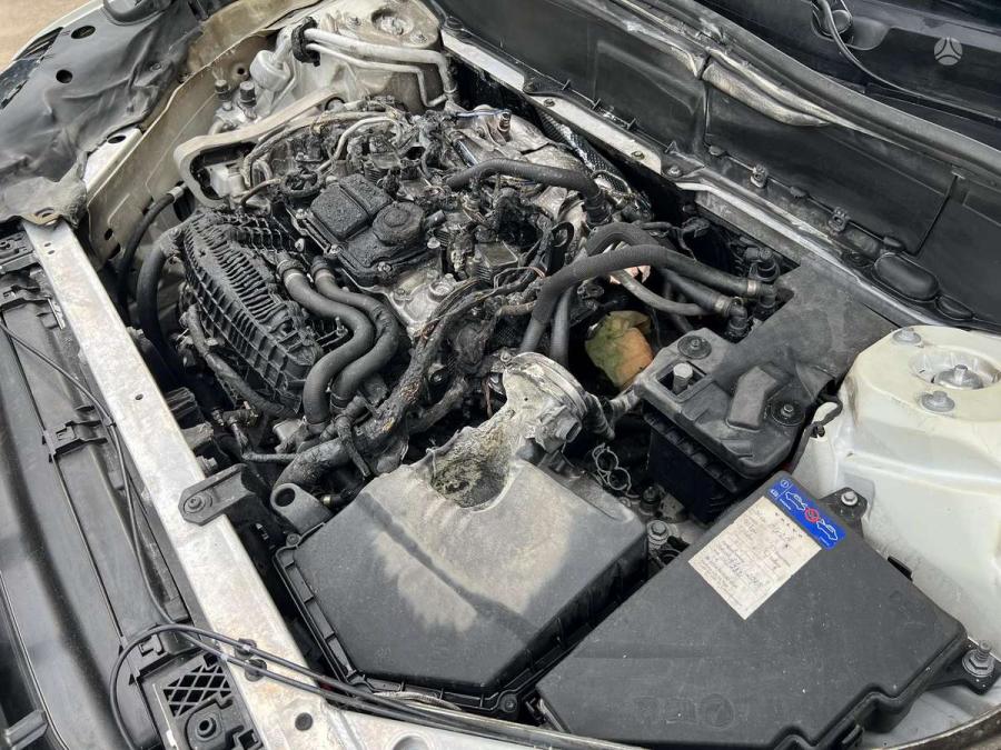 Balts Volvo XC90 2025 Kauņa, ar dzinēja tilpumu 1.97 L un nobraukumu 25 tūkst. km par 44900 €, foto 8 vietnē AUTOMOTO.COM.LV