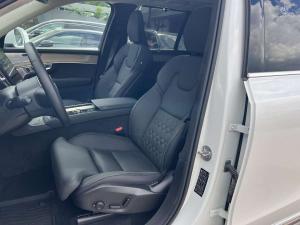 Balts Volvo XC90 2025 Kauņa, ar dzinēja tilpumu 1.97 L un nobraukumu 25 tūkst. km par 44900 €, foto 20 vietnē AUTOMOTO.COM.LV