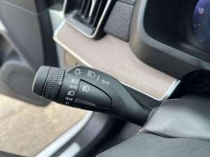 Balts Volvo XC90 2025 Kauņa, ar dzinēja tilpumu 1.97 L un nobraukumu 25 tūkst. km par 44900 €, foto 39 vietnē AUTOMOTO.COM.LV