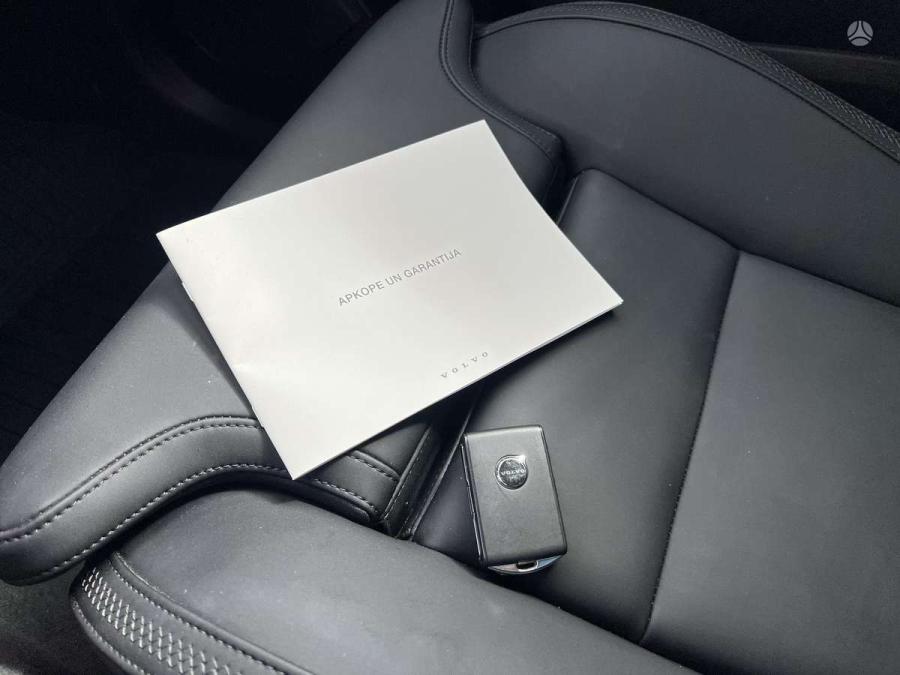 Balts Volvo XC90 2025 Kauņa, ar dzinēja tilpumu 1.97 L un nobraukumu 25 tūkst. km par 44900 €, foto 55 vietnē AUTOMOTO.COM.LV