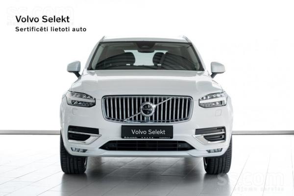 Balts Volvo XC90 2025 Rīga, ar dzinēja tilpumu 2.00 L un nobraukumu 18 tūkst. km par 57500 €, foto 3 vietnē AUTOMOTO.COM.LV