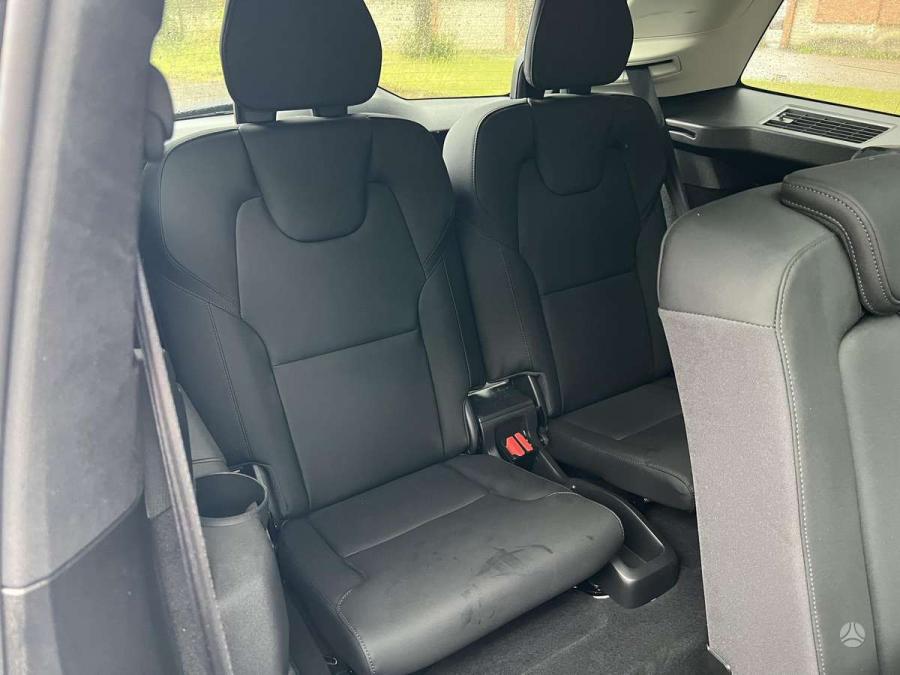 Balts Volvo XC90 2025 Kauņa, ar dzinēja tilpumu 1.97 L un nobraukumu 25 tūkst. km par 60900 €, foto 15 vietnē AUTOMOTO.COM.LV