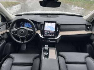 Balts Volvo XC90 2025 Kauņa, ar dzinēja tilpumu 1.97 L un nobraukumu 25 tūkst. km par 60900 €, foto 16 vietnē AUTOMOTO.COM.LV