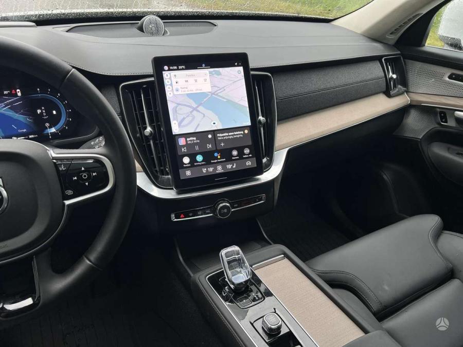 Balts Volvo XC90 2025 Kauņa, ar dzinēja tilpumu 1.97 L un nobraukumu 25 tūkst. km par 60900 €, foto 20 vietnē AUTOMOTO.COM.LV