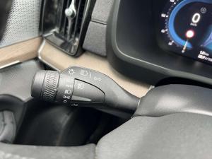 Balts Volvo XC90 2025 Kauņa, ar dzinēja tilpumu 1.97 L un nobraukumu 25 tūkst. km par 60900 €, foto 40 vietnē AUTOMOTO.COM.LV
