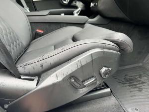 Balts Volvo XC90 2025 Kauņa, ar dzinēja tilpumu 1.97 L un nobraukumu 25 tūkst. km par 60900 €, foto 45 vietnē AUTOMOTO.COM.LV