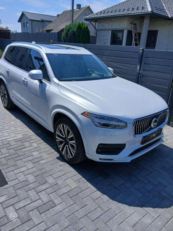 White Volvo XC90 2021 in Vilnius, with an engine capacity of 2.00 L and mileage of 148 thousand km for 29500 €, photo 1 on AUTOMOTO.COM.LV