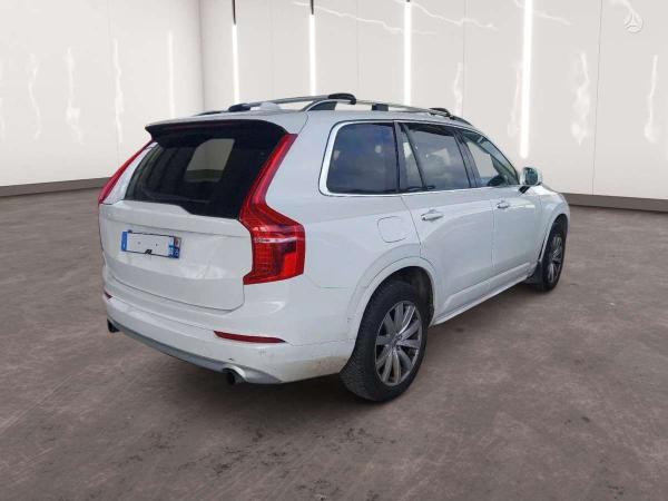 White Volvo XC90 2016 in Kaunas, with an engine capacity of 2.00 L and mileage of 260 thousand km for 11900 €, photo 4 on AUTOMOTO.COM.LV