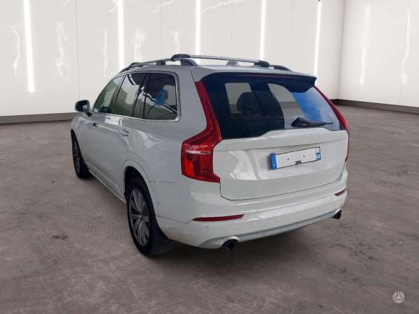 White Volvo XC90 2016 in Kaunas, with an engine capacity of 2.00 L and mileage of 260 thousand km for 11900 €, photo 5 on AUTOMOTO.COM.LV
