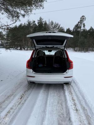 Balts Volvo XC90 2017 Kauņa, ar dzinēja tilpumu 2.00 L un nobraukumu 140 tūkst. km par 25000 €, foto 3 vietnē AUTOMOTO.COM.LV