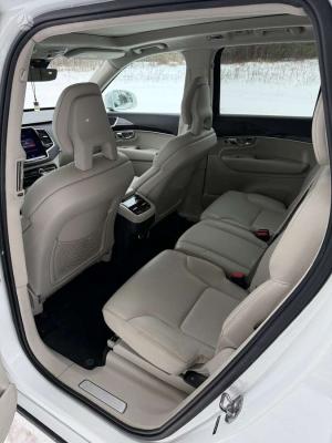 Balts Volvo XC90 2017 Kauņa, ar dzinēja tilpumu 2.00 L un nobraukumu 140 tūkst. km par 25000 €, foto 8 vietnē AUTOMOTO.COM.LV