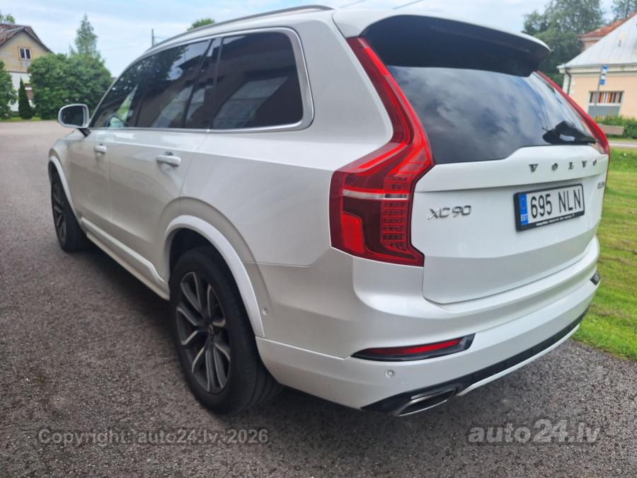 Balts Volvo XC90 2016 Tallina, ar dzinēja tilpumu 2.00 L un nobraukumu 209 tūkst. km par 19500 €, foto 4 vietnē AUTOMOTO.COM.LV